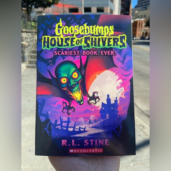 Scholastic | Other | Rl Stine Goosebumps House Of Shivers Scarest Book ...